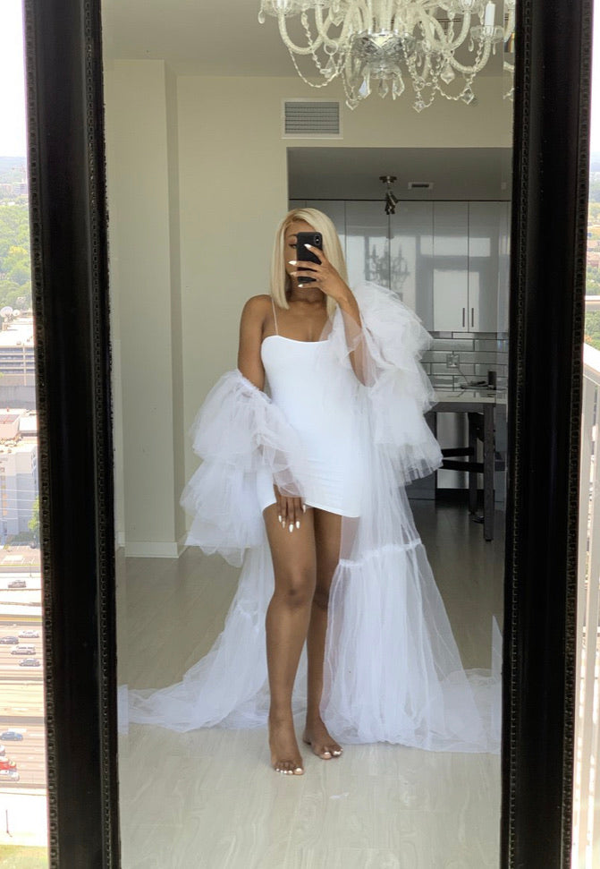 Oyemwen White Sheer Overlay – Fashion Bomb Daily Shop